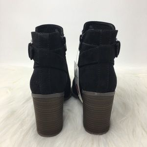 Universal Thread | Shoes | Universal Thread Eden Black Ankle Bootie ...